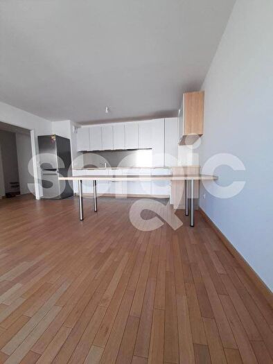 Appartement à louer - Village et Golf, Bussy-Saint-Georges - 3 pièces - 2 chambres