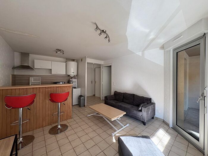 Appartement à louer - Le Puy-en-Velay, Breuil, Carmes - 2 pièces - 1 chambre