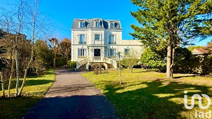 Maison à vendre - Le Raincy, Montfermeil, Grands Côteaux - 9 pièces - 6 chambres