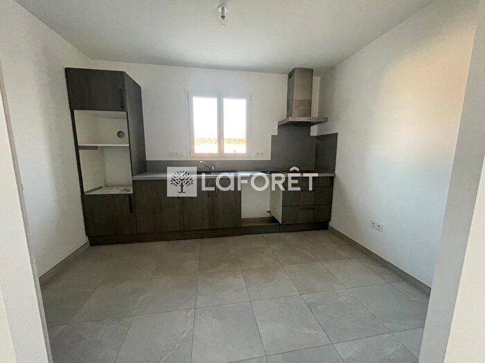 Maison à louer - Saint-Georges-des-Coteaux - 4 pièces - 3 chambres