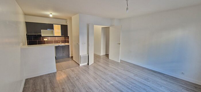 Rosny-sous-Bois, Centre Commercial - Appartement 2 pièces à louer