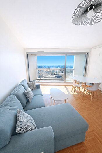 Appartement à louer - Chatou, Sud - 2 pièces - 1 chambre