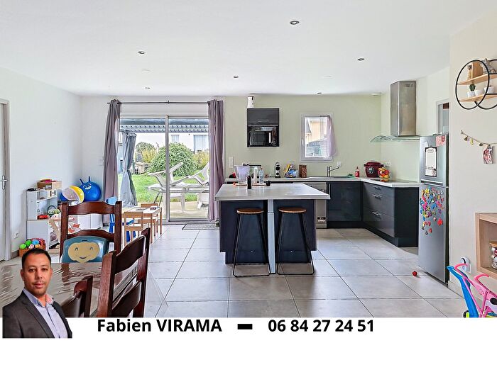 Maison à vendre - Souvigné - 4 pièces - 3 chambres