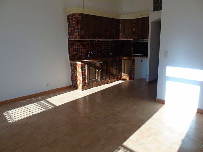 Appartement à louer - Vidauban - 2 pièces - 1 chambre