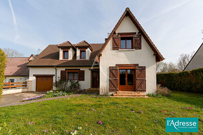 Maison à vendre - Neufchâtel-sur-Aisne - 6 pièces - 4 chambres