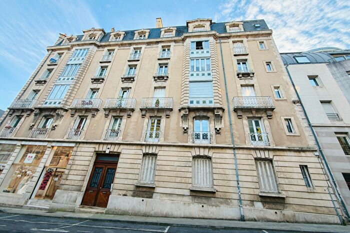 Appartement à vendre - Poitiers, Centre-ville - 6 pièces - 4 chambres