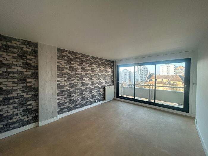 Saint-Dizier, Gigny, Centre-ville : Appartement 4 pièces à louer