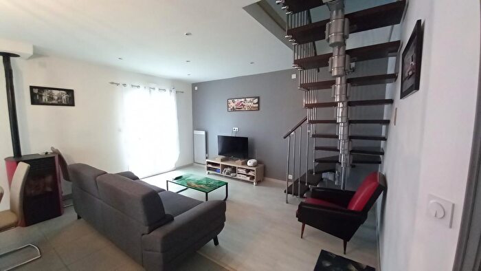 Maison 5 pièces à louer à Tramain