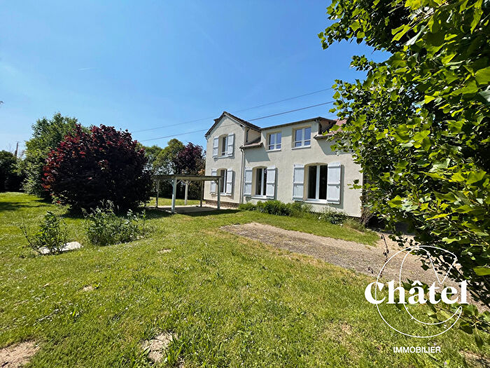 Fontaine-Chaalis : Maison 6 pièces à louer