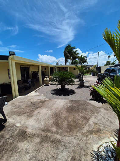 Maison à vendre - Le Robert - 8 pièces - 5 chambres