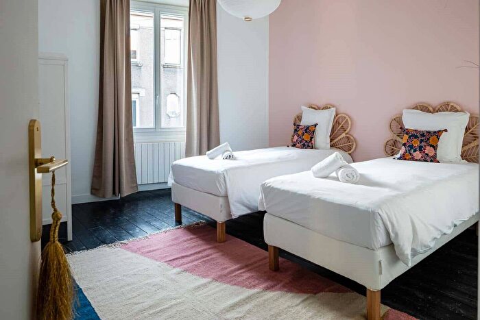 Appartement à louer - Jardin des Plantes, Nantes - 1 pièce