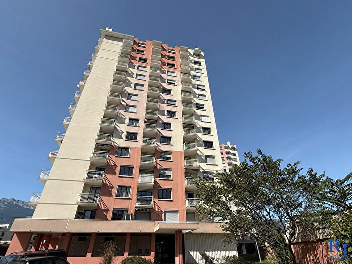 Appartement 4 pièces à vendre - Échirolles, Centre-ville