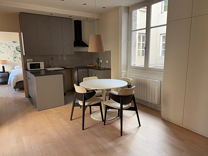 Appartement à vendre - Saint-Étienne, Centre-ville, Peuple, Chavanelle - 2 pièces - 1 chambre