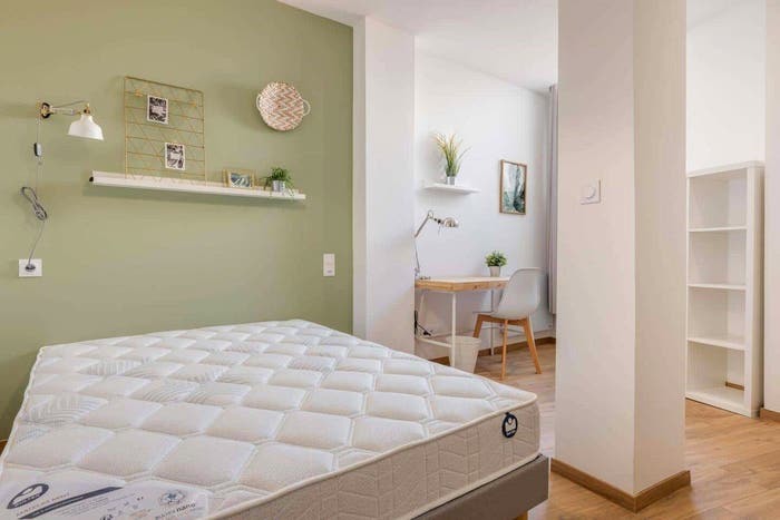 Grand Parc, Bordeaux : Appartement 1 pièce à louer