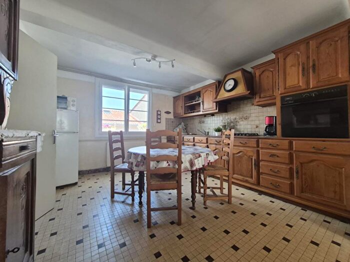 Maison 6 pièces à Lagarde, à vendre