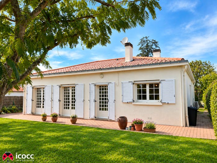 Saint-Michel-en-l'Herm : Maison 6 pièces à vendre