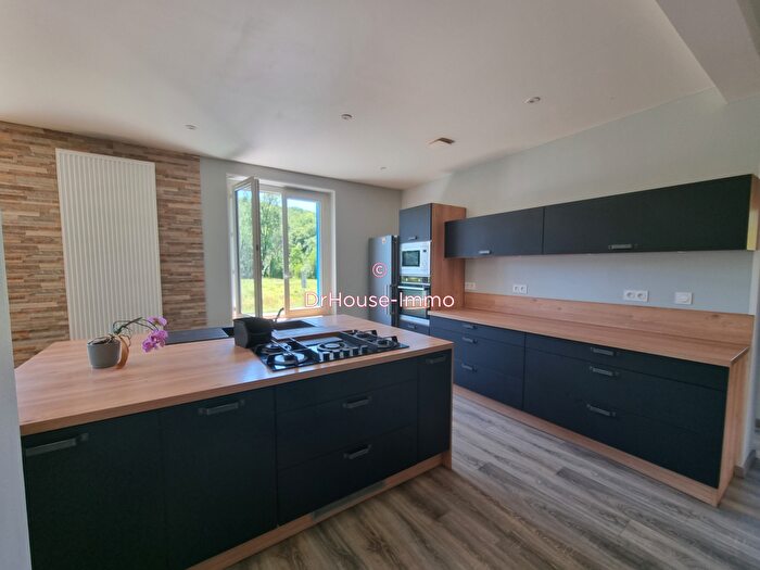 Maison 5 pièces à Bayac, à vendre