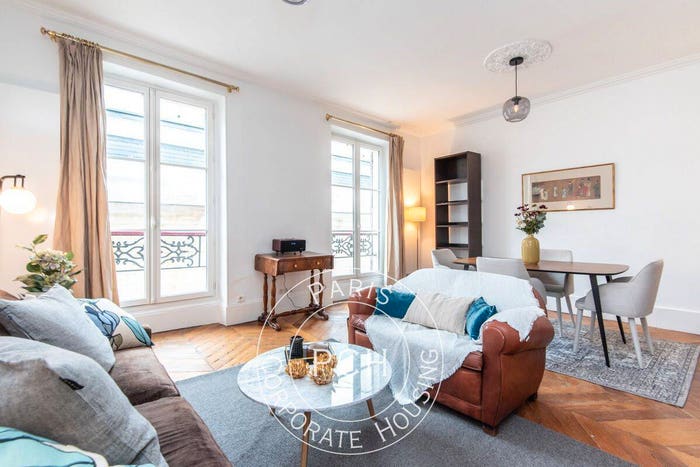 Saint Philippe du Roule, Paris 8ème arrondissement : Appartement 2 pièces à louer