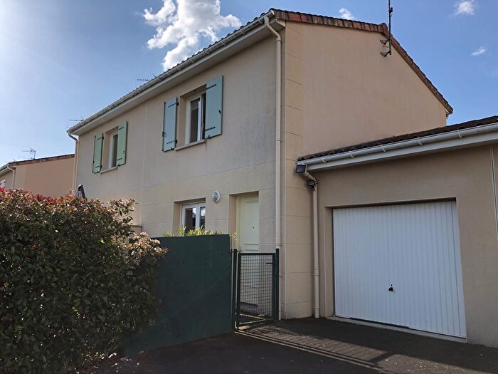 Maison 3 pièces à Biard, à vendre