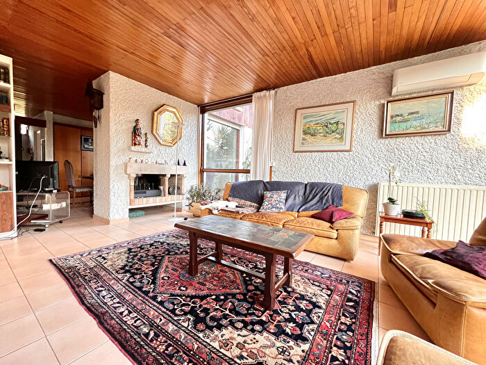 Maison à vendre - Mérignac, Centre-ville - 8 pièces - 6 chambres