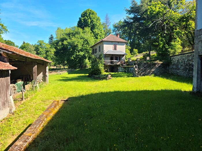 Maison 6 pièces à Gorses, à vendre