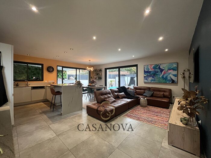 Maison à louer - Calvisson - 4 pièces - 3 chambres