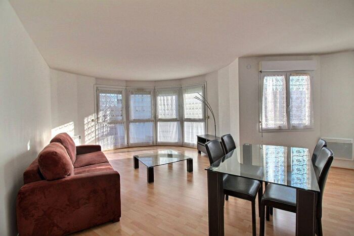 Appartement à louer - La Sourderie-Nord, Montigny-le-Bretonneux - 2 pièces - 1 chambre