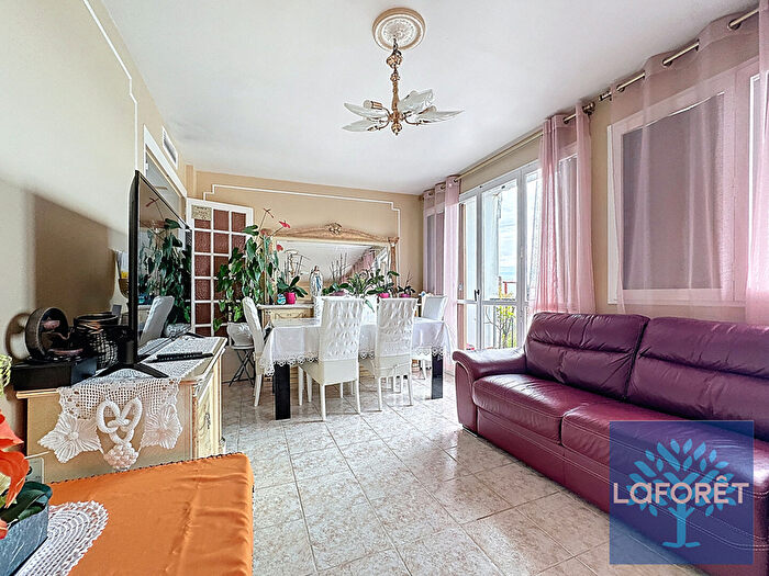 Appartement à vendre - Neuilly-sur-Marne, Carnot, République - 4 pièces - 3 chambres