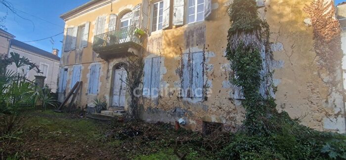 Appartement à vendre - Cazaubon - 8 pièces - 4 chambres