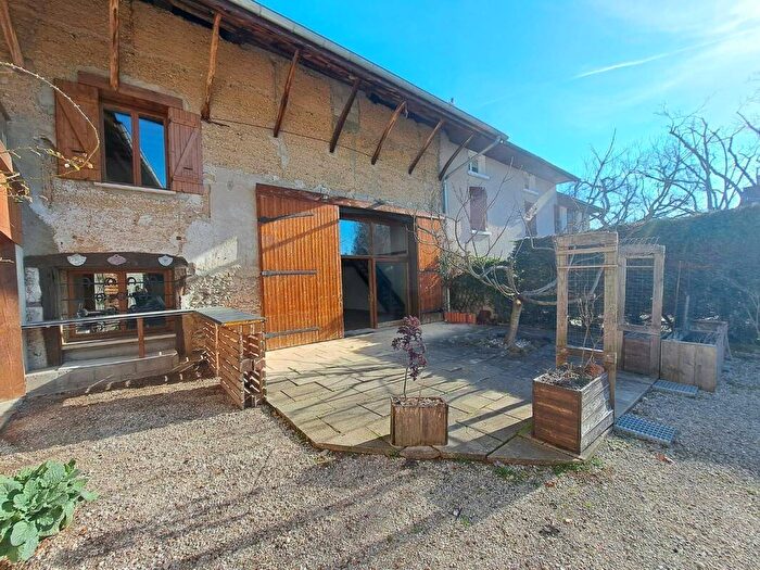 Maison à louer - Centre-Trois Fontaines, Rives - 6 pièces - 4 chambres