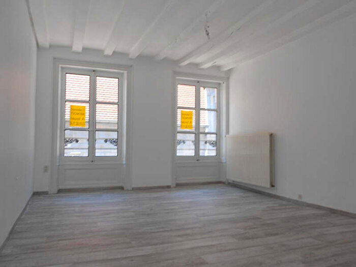 Appartement 3 pièces à Besançon, Boucle, Chapelle des Buis, à louer