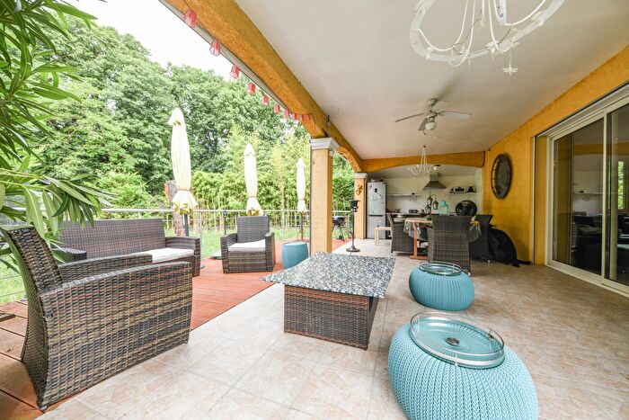 Maison à vendre - Uzès - 6 pièces - 4 chambres