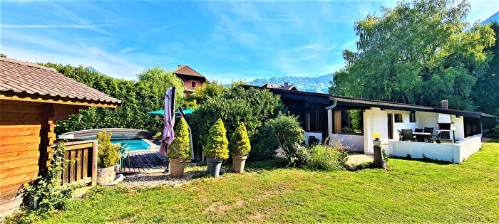 Maison à vendre - Cluses - 4 pièces - 3 chambres