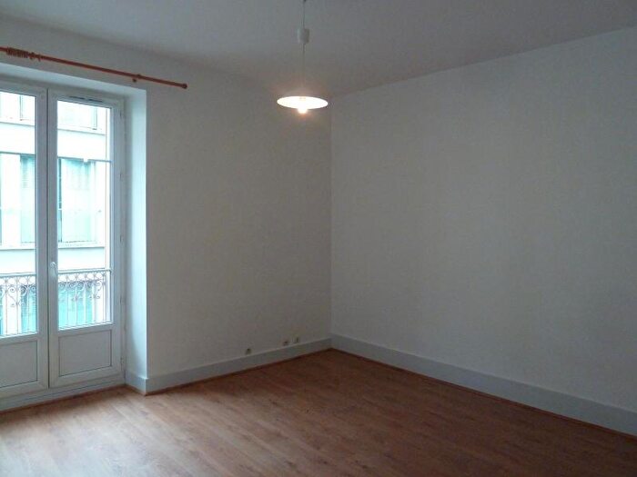 Appartement à louer - Grenoble, Berriat - 2 pièces - 1 chambre