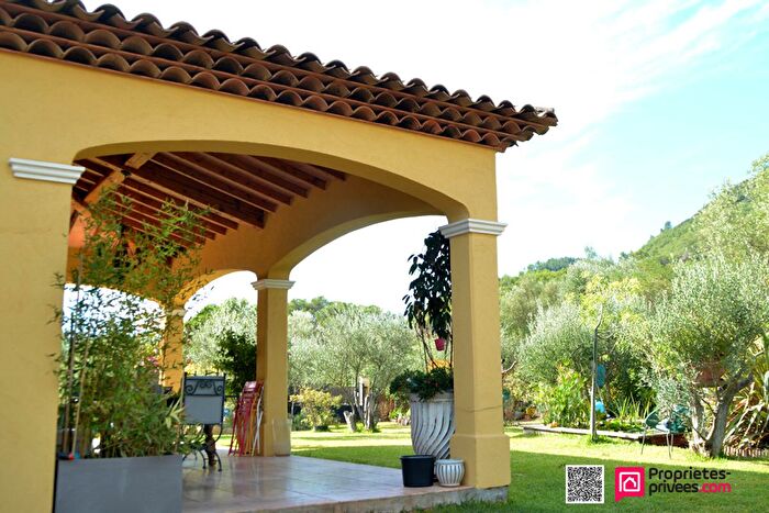 Maison à vendre - Le Luc - 5 pièces - 3 chambres