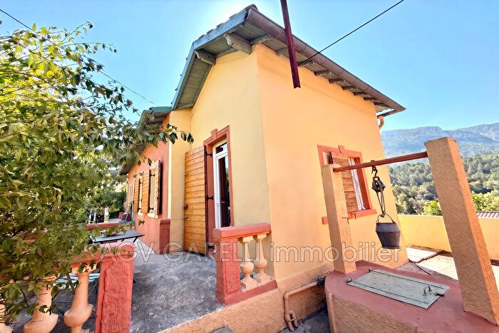Maison 5 pièces à vendre - Le Revest-les-Eaux