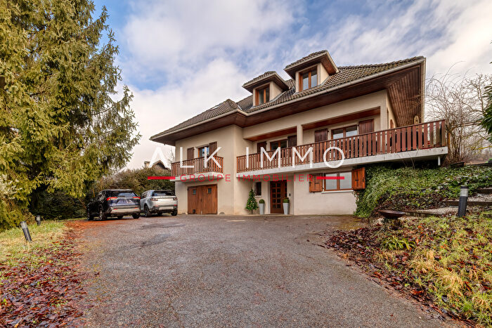 Maison à vendre - Seynod, Périphérie - 6 pièces - 5 chambres