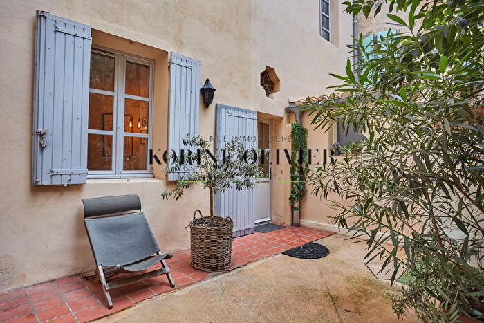 Appartement 2 pièces à Aix-en-Provence, Centre-ville, à louer