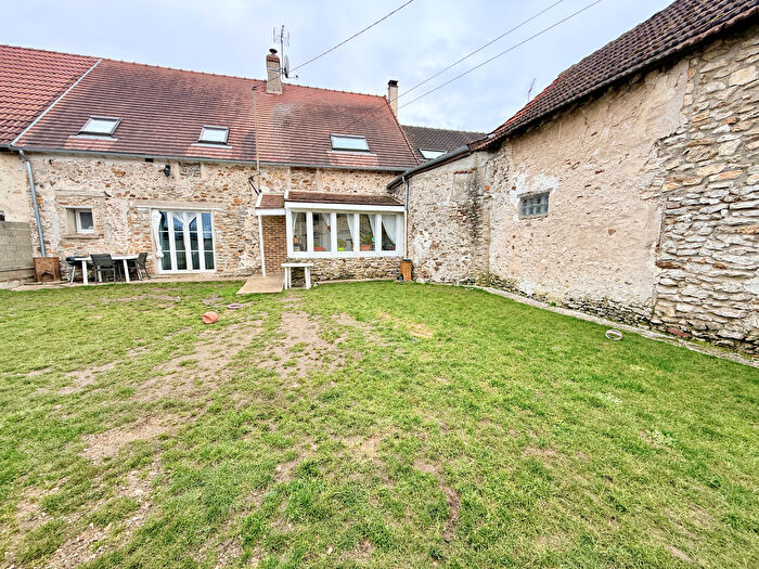 Maison à vendre - La Ferté-Gaucher - 6 pièces - 4 chambres