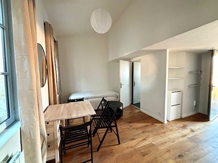 Appartement à louer - Bordeaux, Fondaudège - 2 pièces - 1 chambre