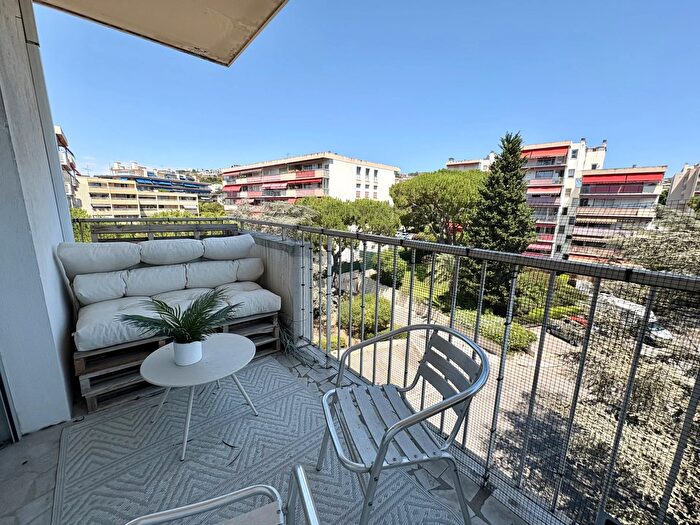 Appartement 3 pièces à louer - Nice, Caucade
