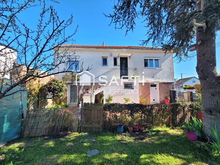 Maison à vendre - Saint-Sébastien-sur-Loire, Ouest - 4 pièces - 3 chambres