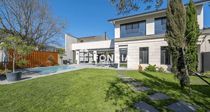 Maison à vendre - Mérignac, Saint-Augustin - 7 pièces - 5 chambres