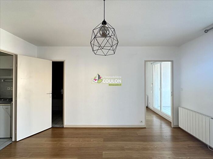 Appartement à louer - Clermont-Ferrand, Jaude, Fontgiève Saint-Alyre - 2 pièces - 1 chambre