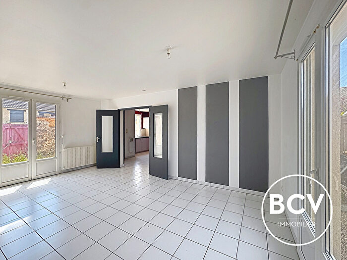 Maison 4 pièces à louer - Berchères-les-Pierres