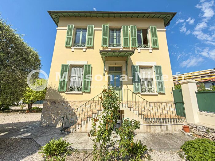 Nice, Chambrun : Maison 9 pièces à vendre