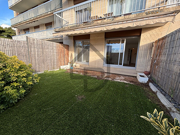 Appartement à vendre - Rueil-Malmaison, Plateau - 3 pièces - 2 chambres