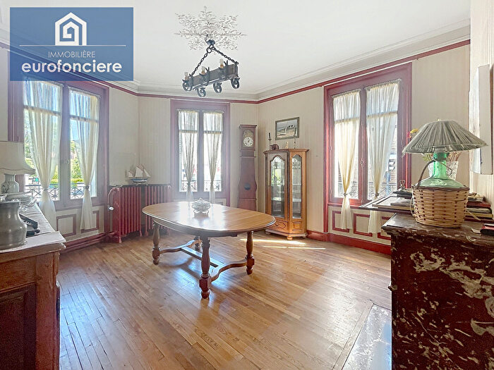 Troyes, Jules Guesde : Maison 7 pièces à vendre