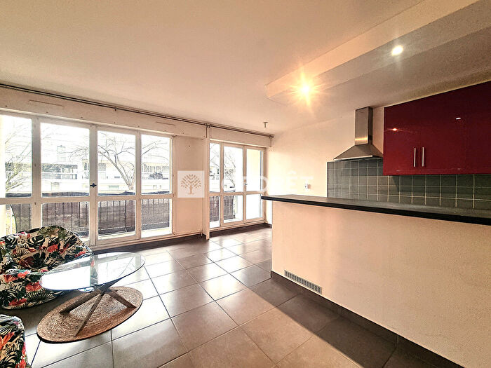 Appartement à vendre - Cergy, Grand Centre - 2 pièces - 1 chambre