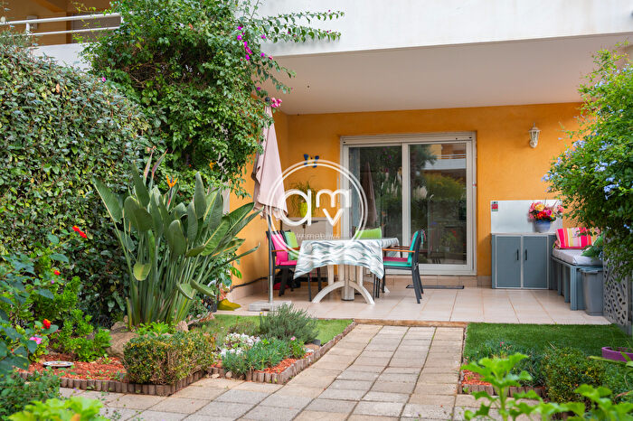 Appartement à vendre - Bormes-les-Mimosas, La Favière, Le Gau, Cap-Bénet, Cabasson, Plages - 3 pièces - 2 chambres